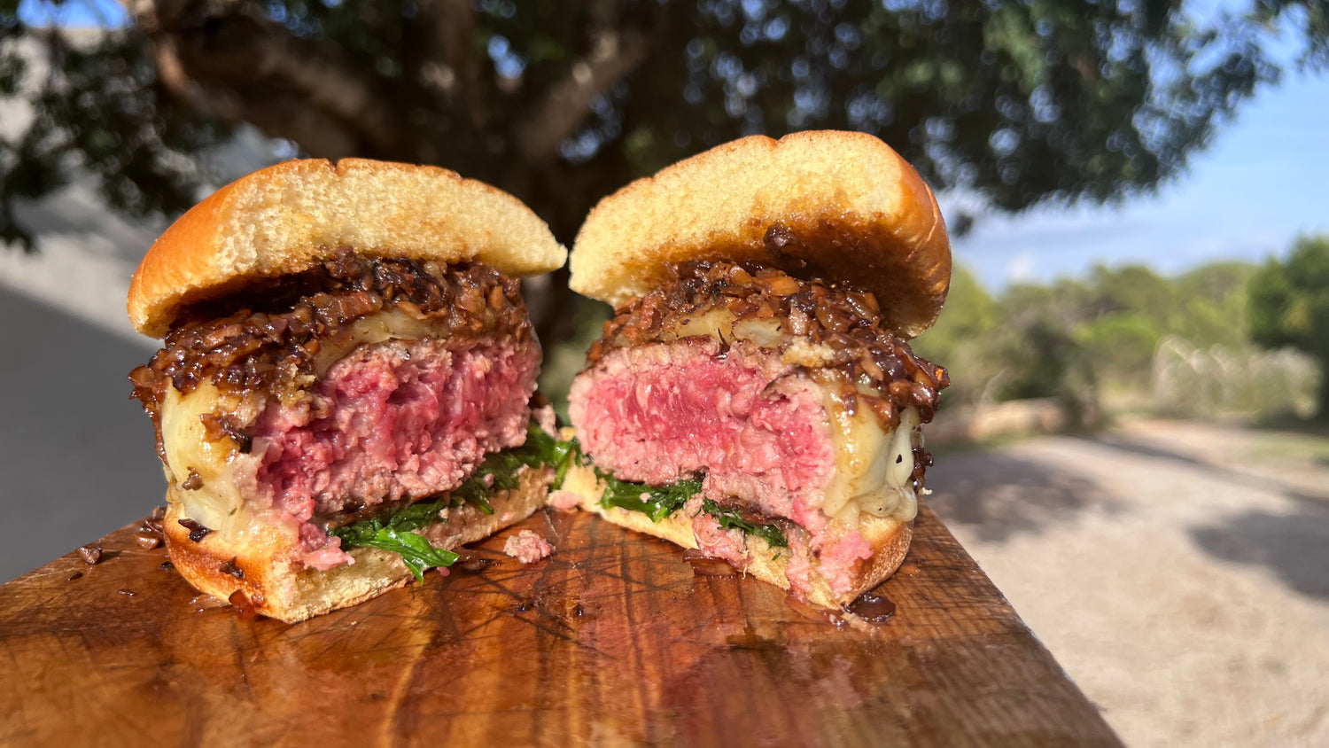 The Best Ground Pork Burgers – Campo Grande