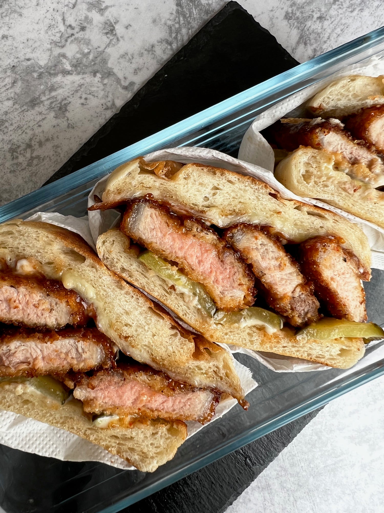 Crispy Ibérico Loin Roast Burgers with Hot Honey Sauce – Campo Grande