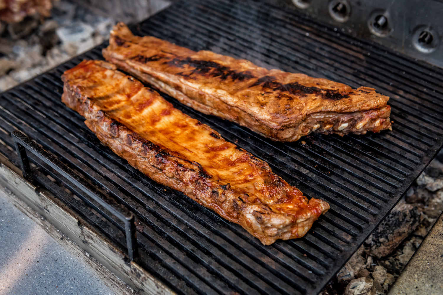 Cooking Pork Ribs on the Grill – Campo Grande